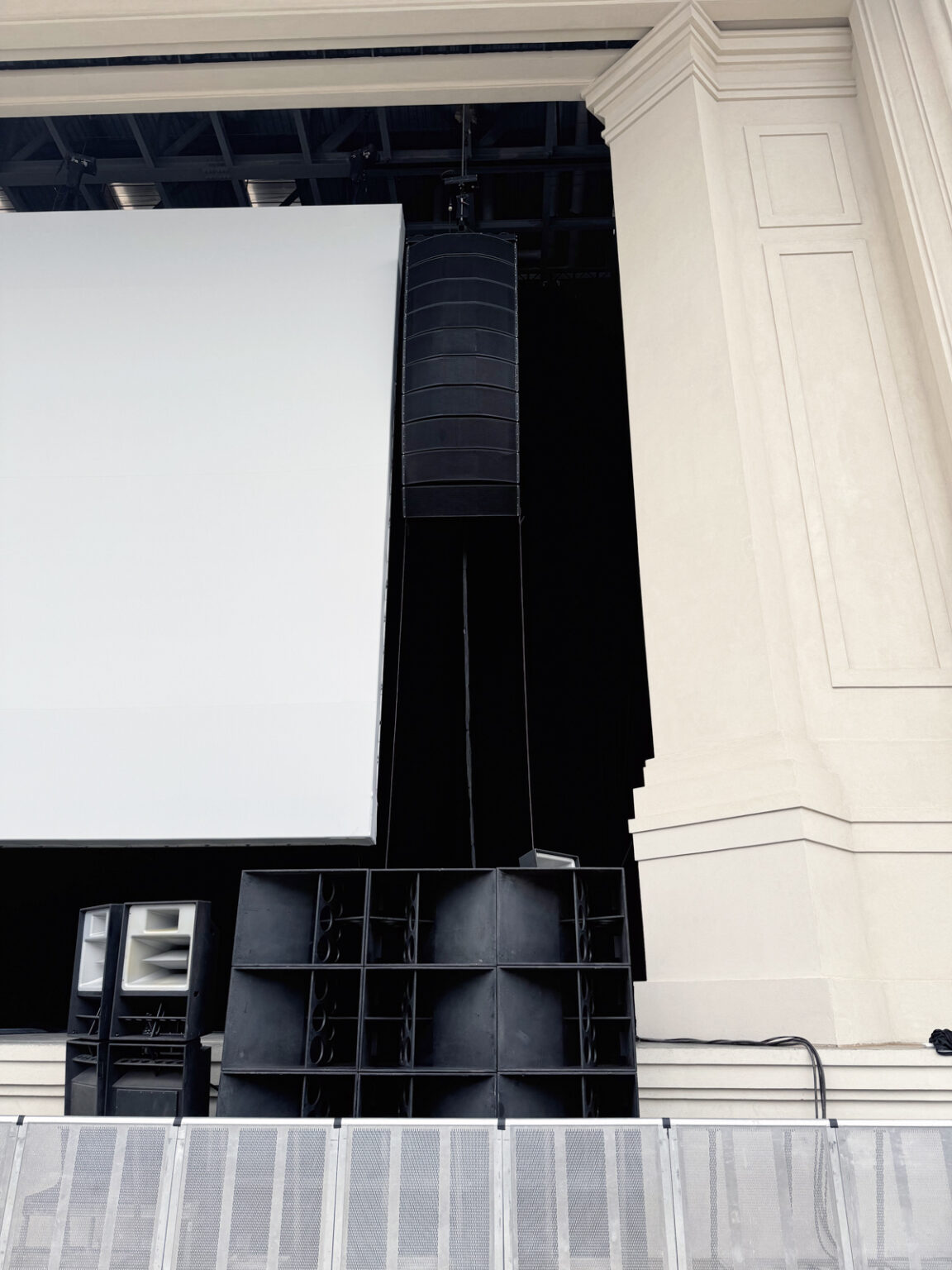 Tipper @ The Orion Amphitheater Feat. Funktion-One Vero Sound ...